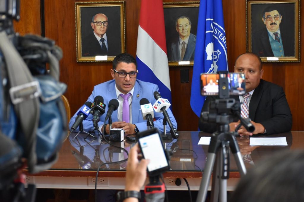 Costa Rica confirma su primer caso importado de COVID-19 - Delfino.cr