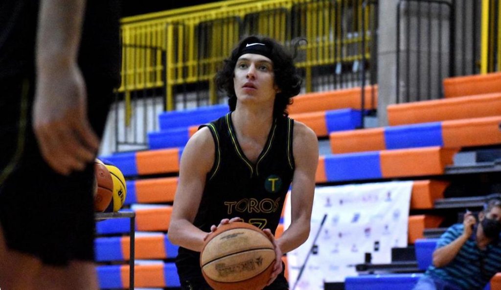 El costarricense Jaime Alfaro Torres jugará en el baloncesto ...