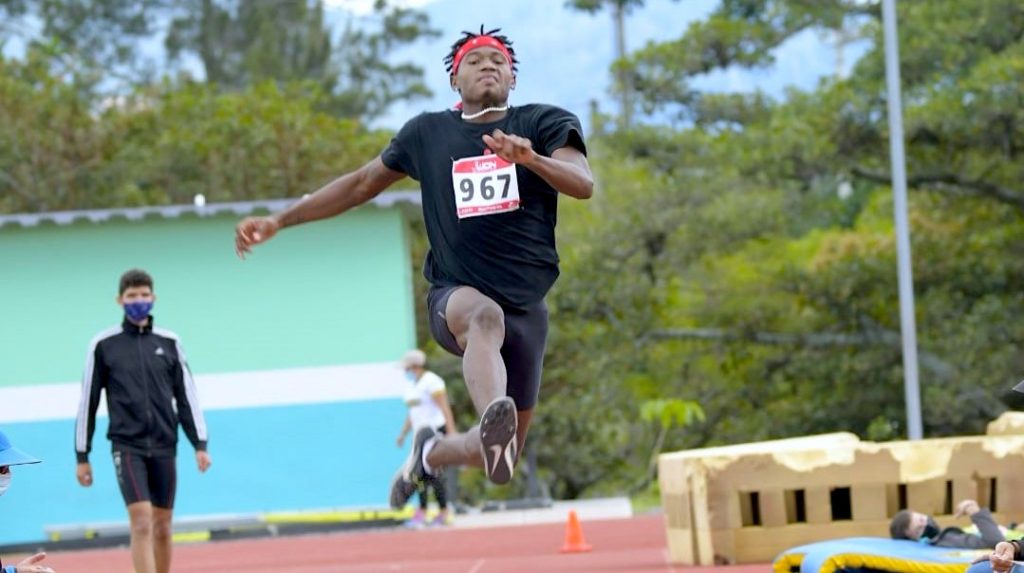 Atleta limonense Rasheed Miller impone nuevo récord nacional en ...