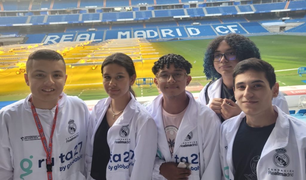 Cinco adolescentes de Guararí de Heredia cumplen el sueño de asistir al ...