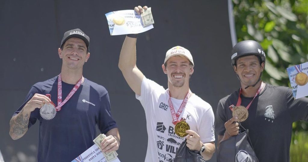 Kenneth Tencio hizo respetar la casa: se coronó campeón de las Costa ...