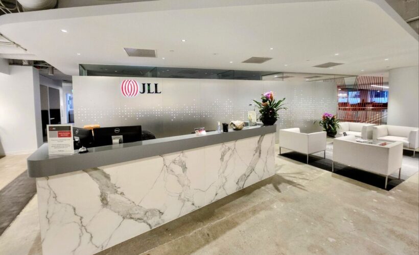 Empresa JLL inaugura oficina en el país y anuncia 150 nuevos empleos ...