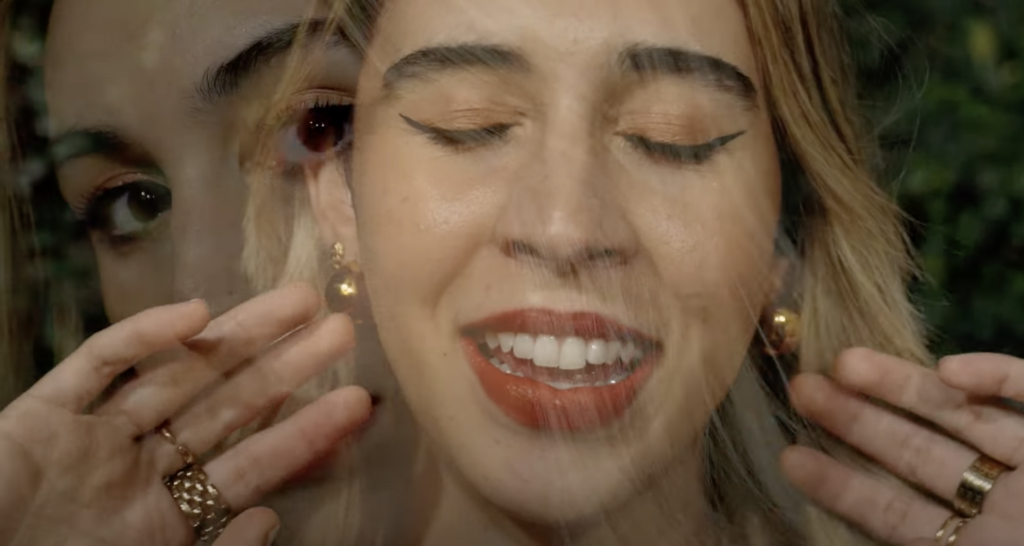 Luli en Saturno debuta con su primer tema: Luz de Gas - Delfino.cr