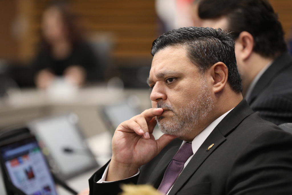 Reforma constitucional para rebajar aporte estatal a la deuda política tiene un vicio de ...