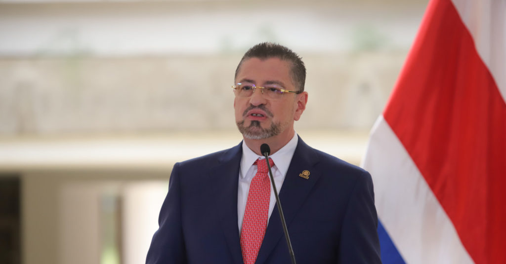 Chaves destituye a ministra de Cultura y comisionado de Inclusión por ...