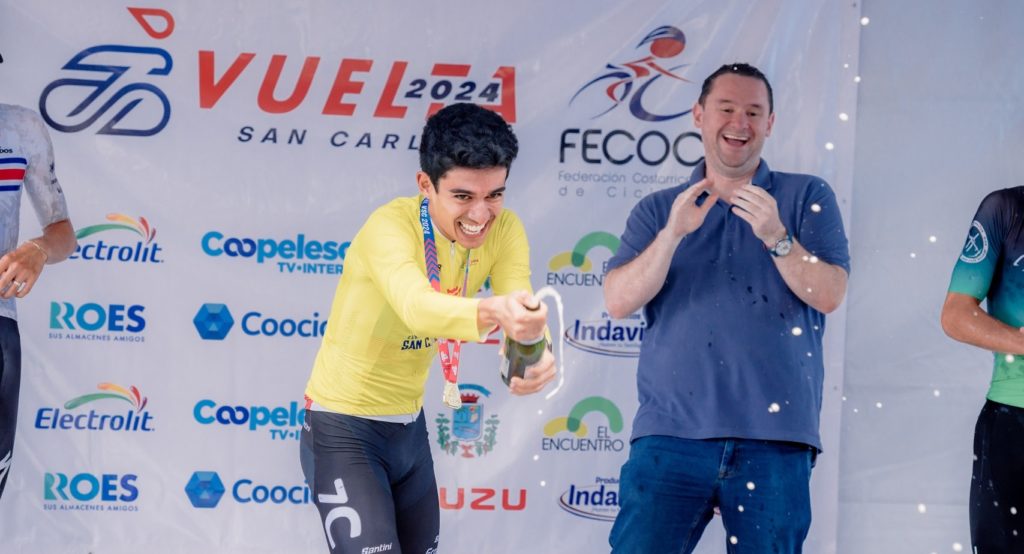 Ciclista tico Dylan Jiménez, de 22 años, se proclama campeón de la ...