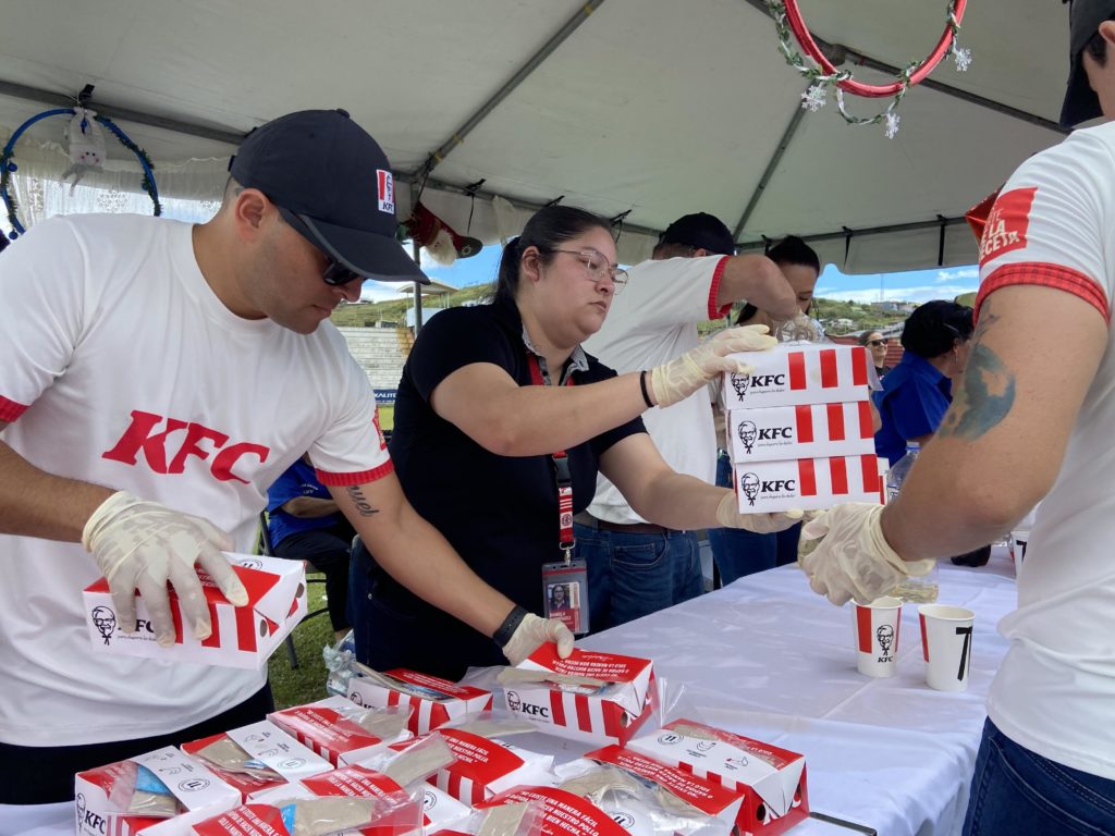 KFC Costa Rica lleva alegría y solidaridad a más de 150 niños en ...