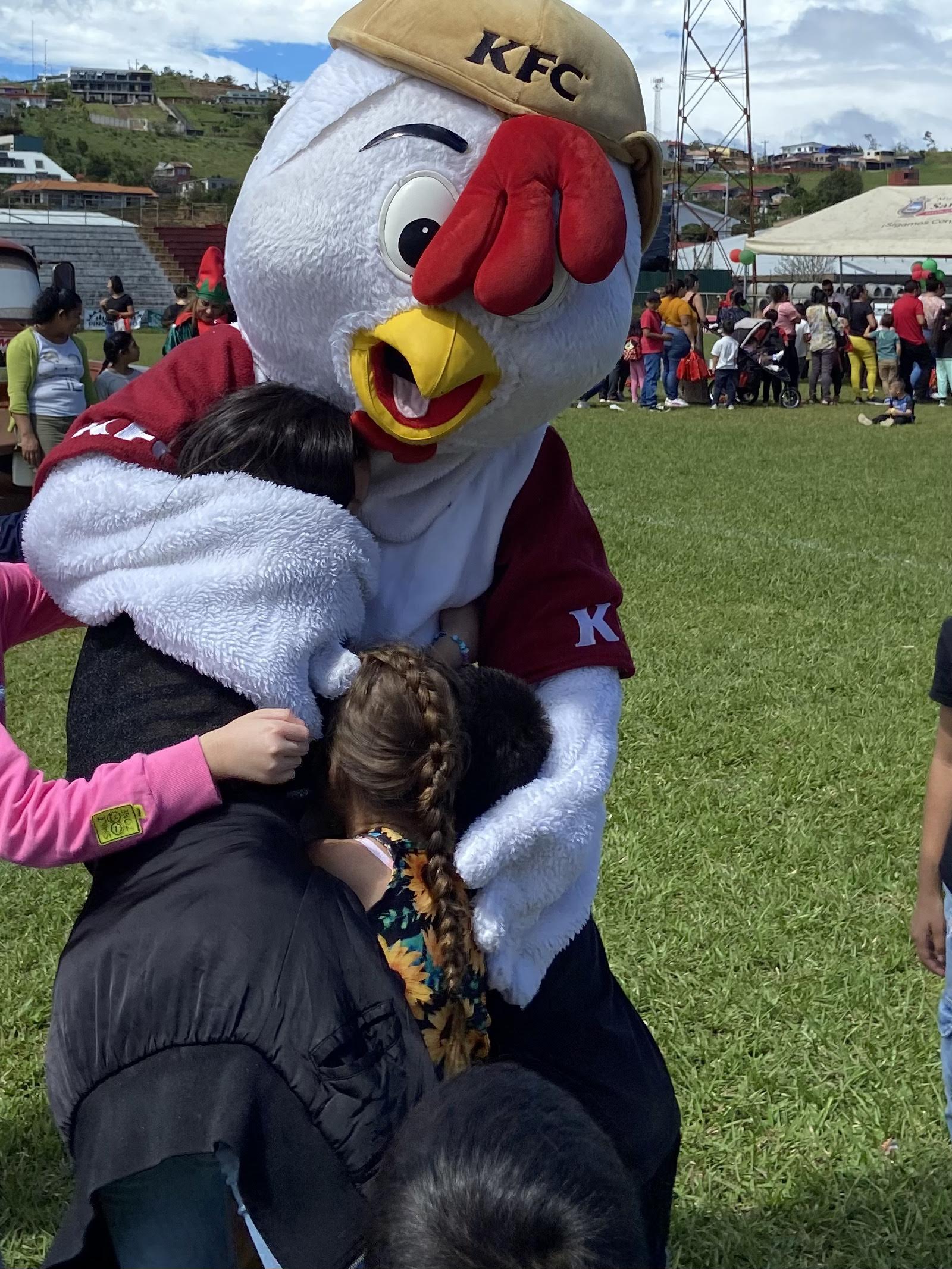 KFC Costa Rica lleva alegría y solidaridad a más de 150 niños en ...