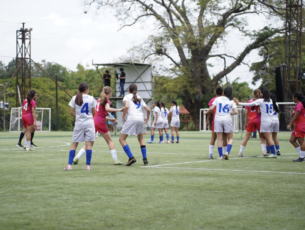 Colegio SAMAGU se corona bicampeón de la Copa Rexona Femenina 2025 y ...