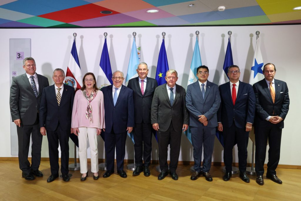 Unión Europea y Centroamérica celebran primer Consejo de Asociación en Bruselas - Delfino.cr