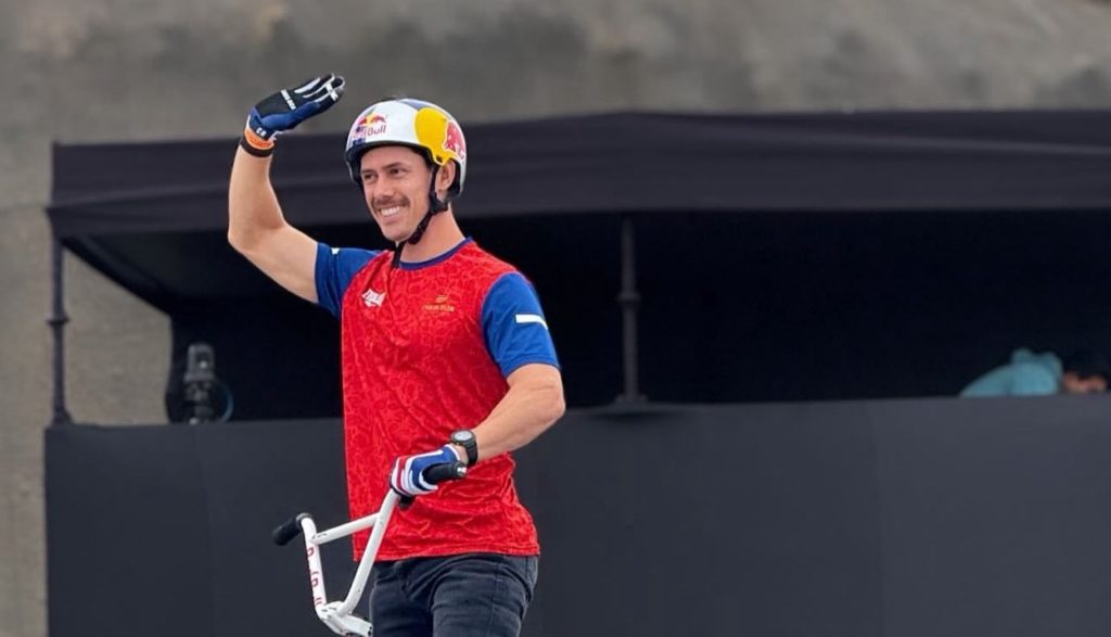 Kenneth Tencio se ubica octavo en la Copa Mundial UCI de BMX freestyle ...