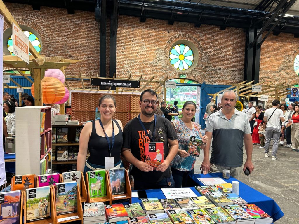 Libro Escuela para Todos celebra 61 años de publicación ininterrumpida ...