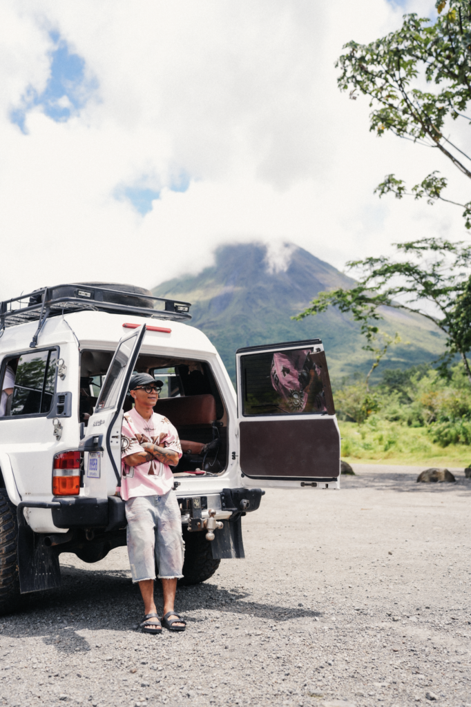 Deeikel lanza “Esencial”, la colaboración con esencial COSTA RICA que une música urbana y ...